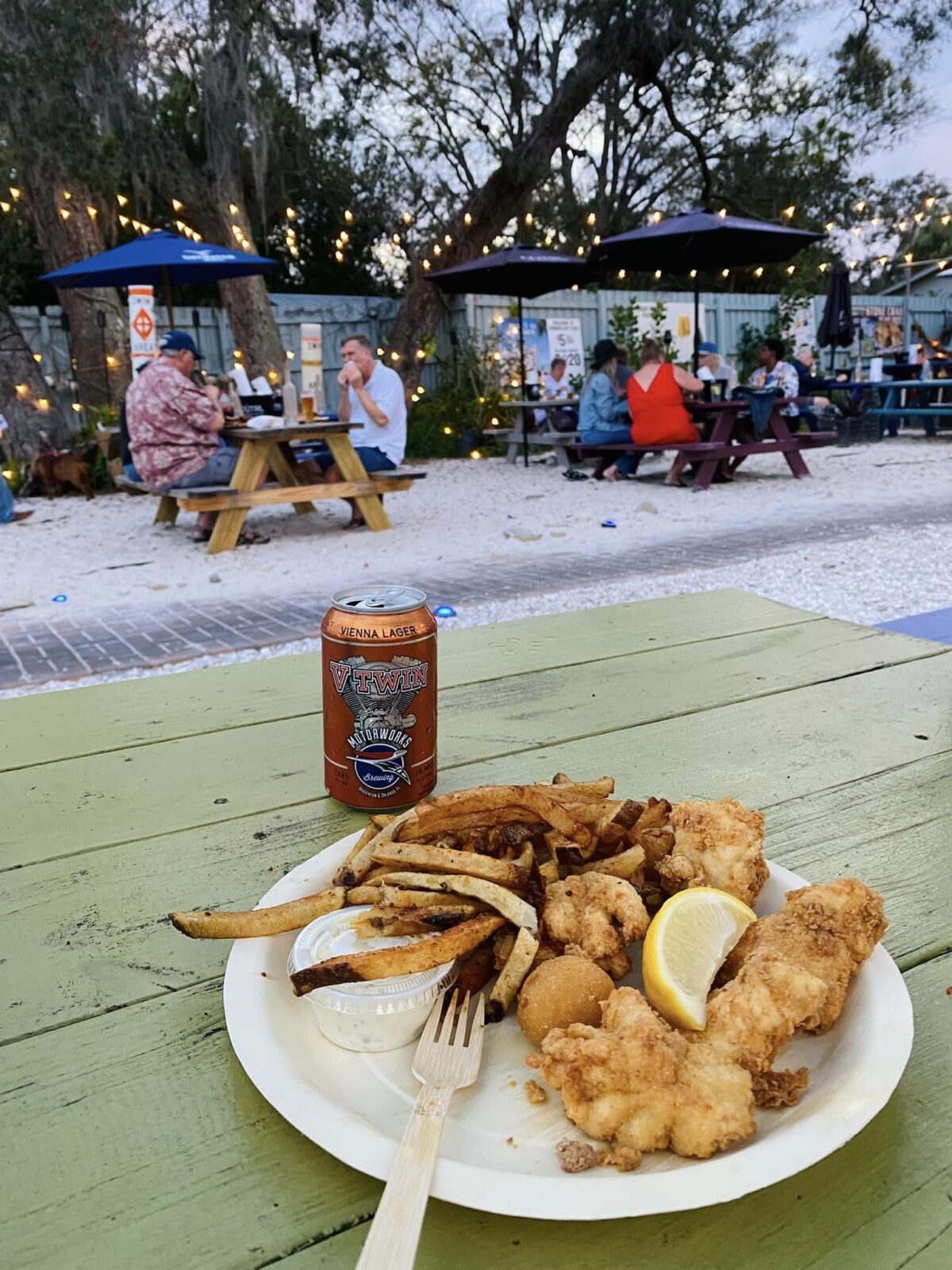 Hookin' Ain't Easy Seafood Company in St Petersburg - Market & Bar