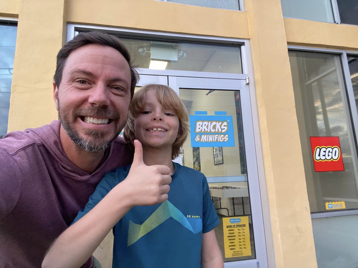 Used LEGO Store in St Petersburg - Bricks & Minifigs Near Tyrone Mall